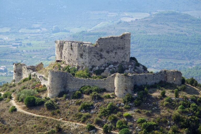 Châteaux cathares et villages oubliés en Ariège